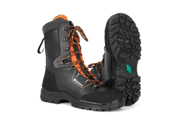 Protective leather boots with saw protection, Classic - R & L Miller